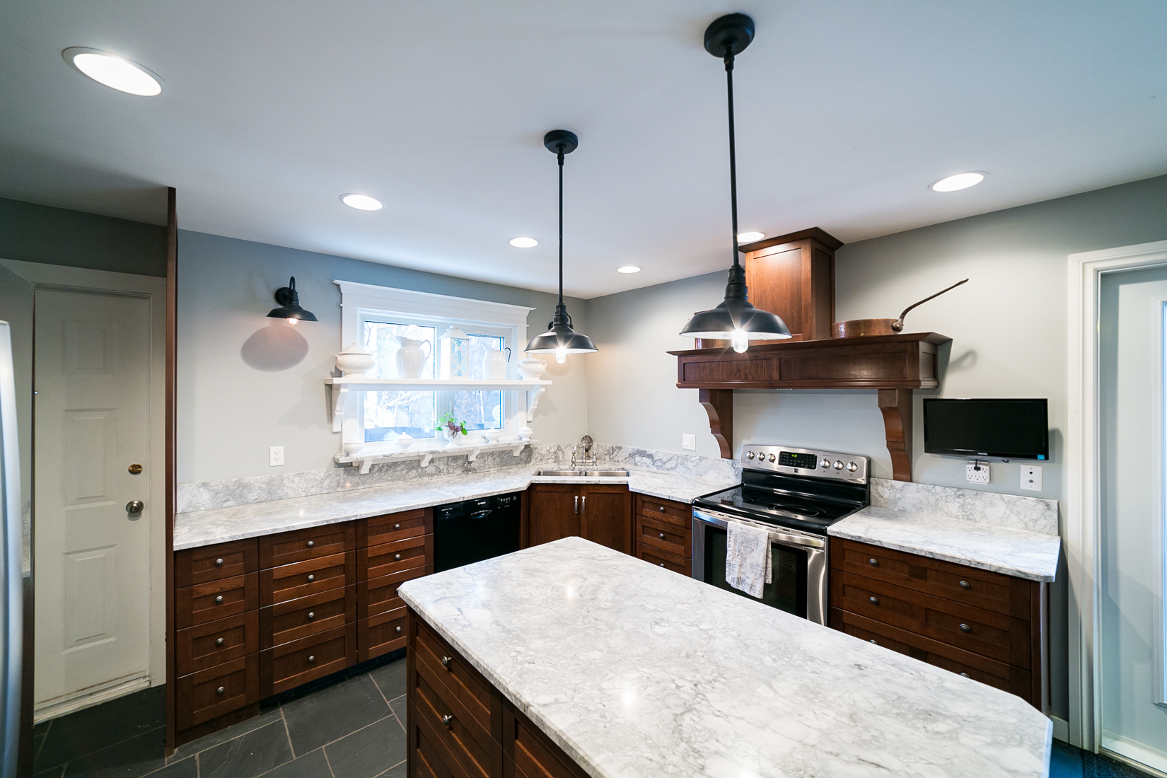 SARAH LEIB - Real Estate Agent, Ratings & Reviews, 343 reviews - REMAX ...